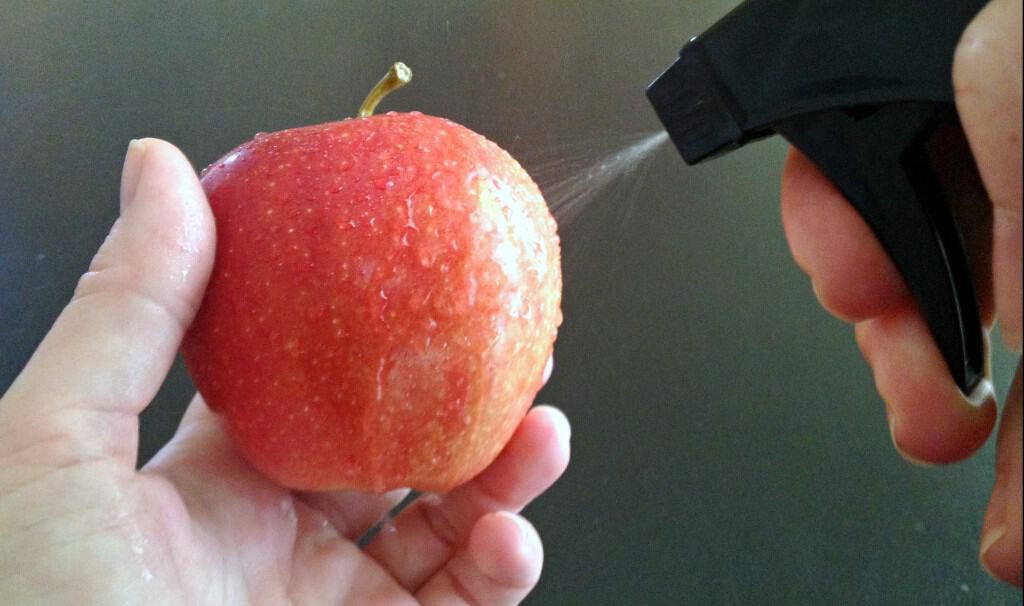 How To Make Your Own Produce Wash | Fabulous Farm Girl